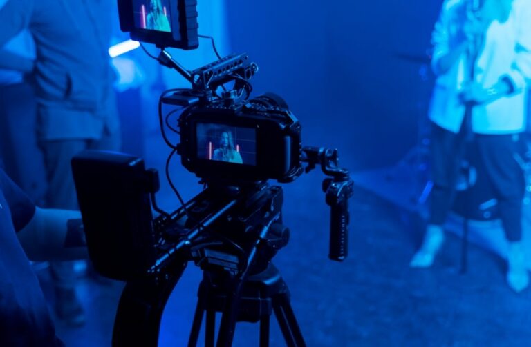 Sceny do nowego polskiego serialu "Zmora" kręcone w sercu Torunia - www ...